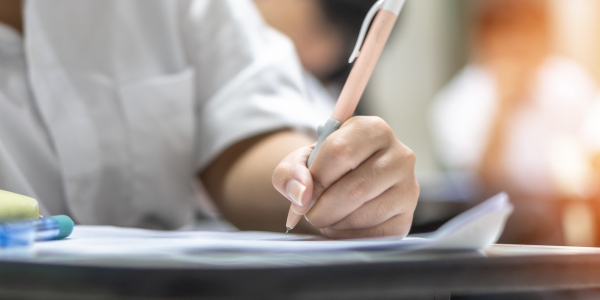 At a glance: how GCSEs and A levels will work in 2021 | Tes Magazine At a glance: how GCSEs and A levels will work in 2021 | Tes Magazine